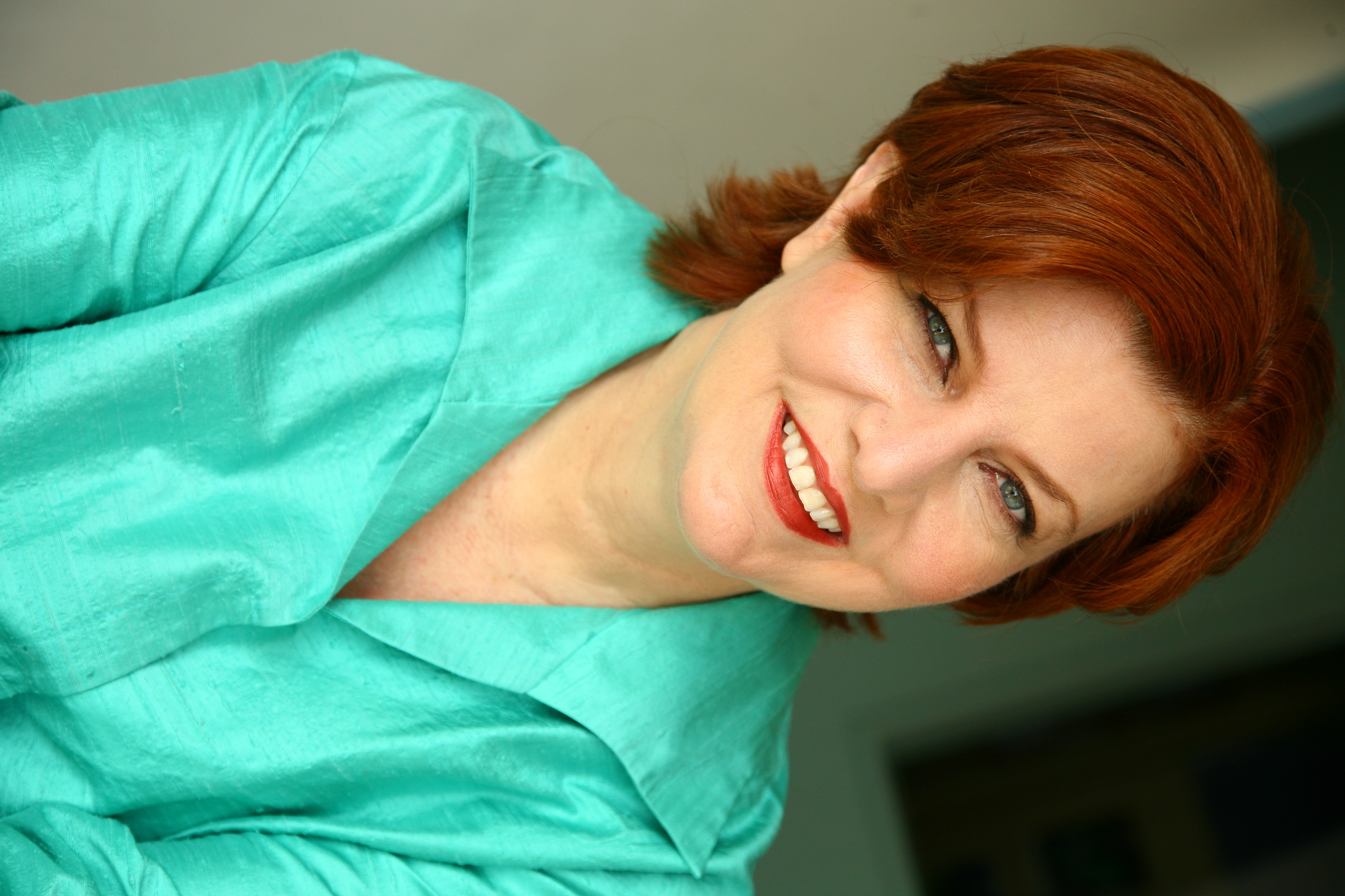 Bio - Angela Hunt Books